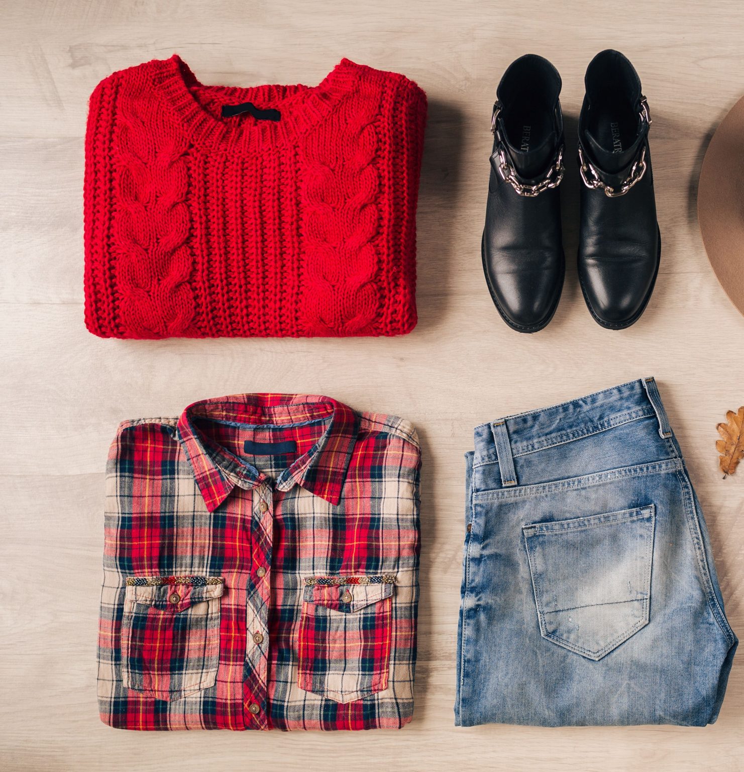 20 Packing Hacks For Travel That Will Ease Your Journey In Real ...