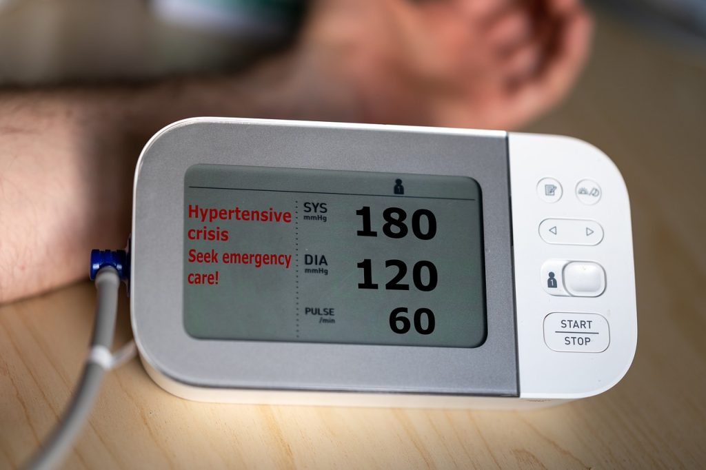 How To Lower Diastolic Blood Pressure? 8 Ways Health Experts Swear By ...